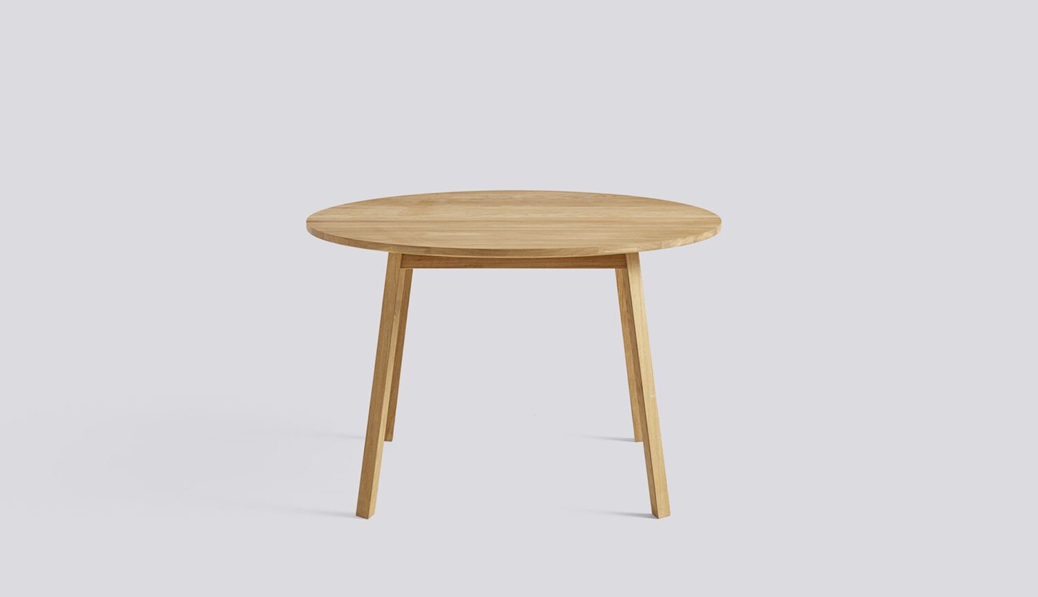 Hay Triangle leg table - Oljet solid eik. Ø115cm. - Ølen Møbel