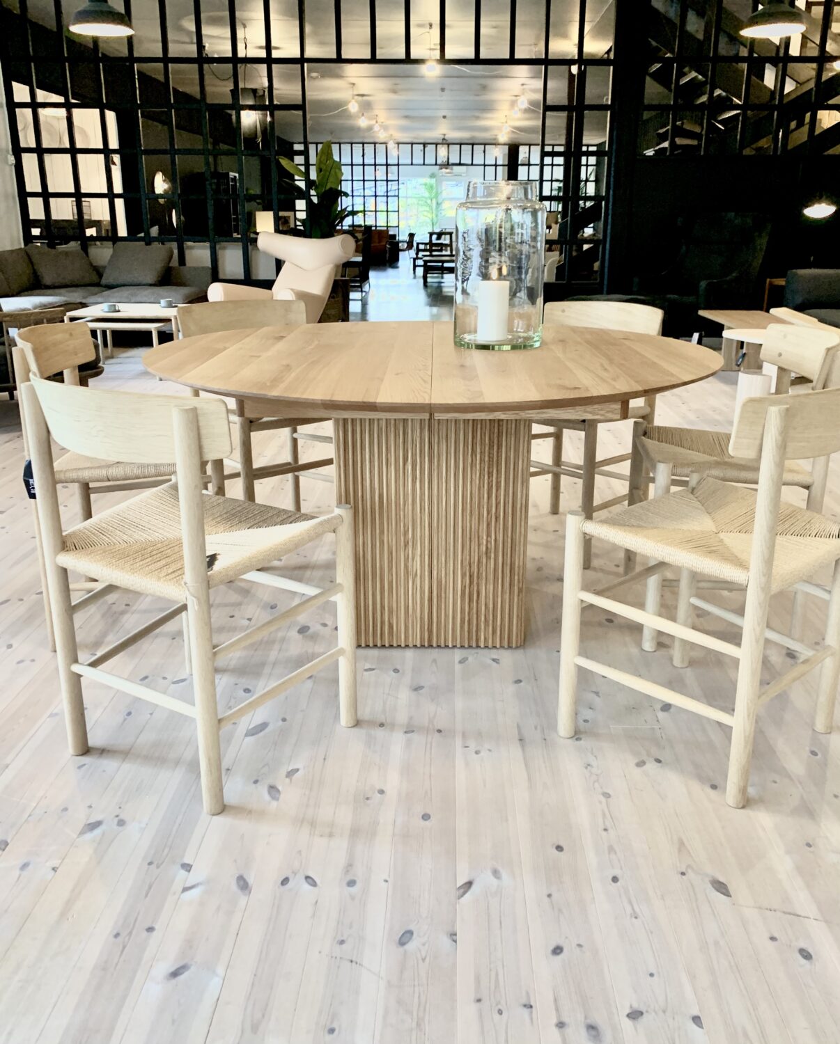 DK3 Ten Table Round - Oljet vild eik. Ø140cm - Ølen Møbel